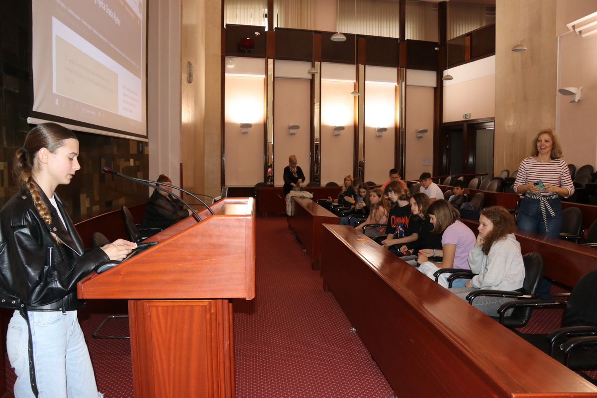 Učenici OŠ Zamet u sklopu Građanskog odgoja i obrazovanja posjetili ...