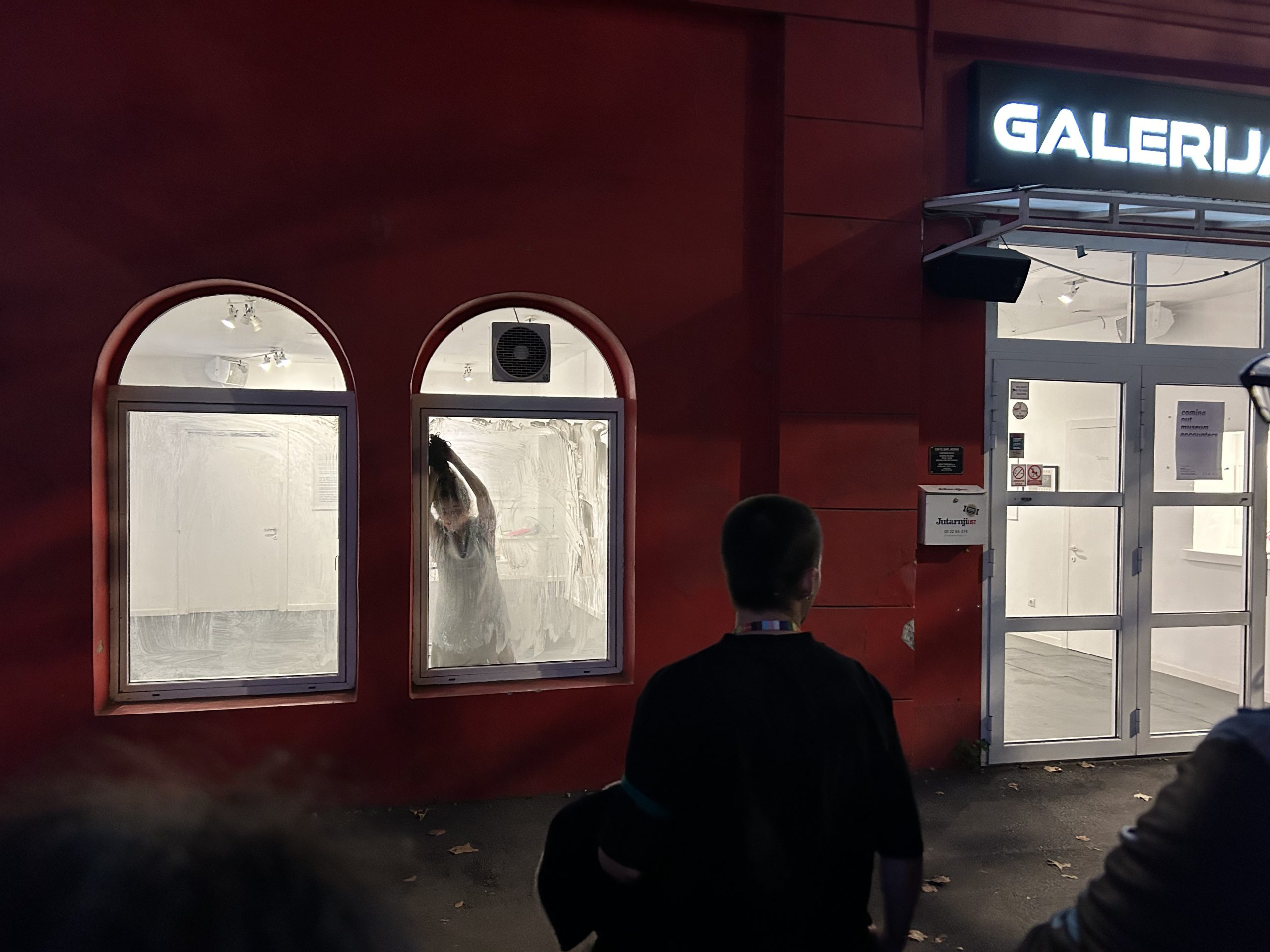 Izložba „Bal Vampira“ Ivana Oštarčevića u Galeriji O.K. - MojaRijeka
