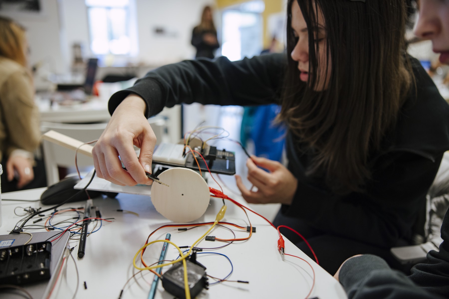 Travanj u znaku znanstvene zabave – pridružite se STEM pikniku i besplatnim radionicama za djecu ...